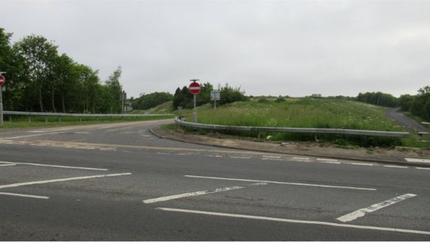 Roundabout created to ease Seaham crossroads congestion - BBC News