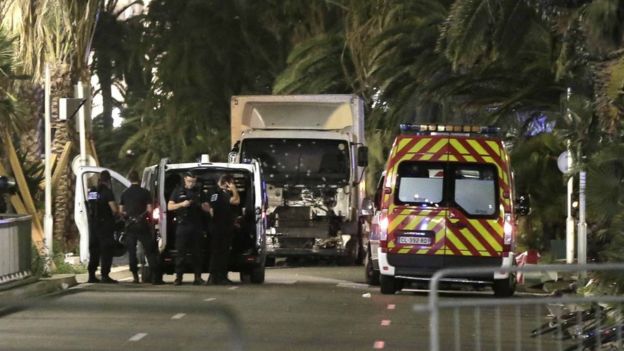 Nice attack: In pictures - BBC News