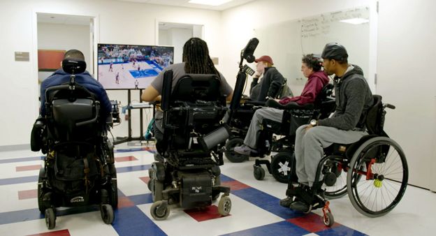 Quad Gods: The world-class gamers who play with their mouths - BBC News