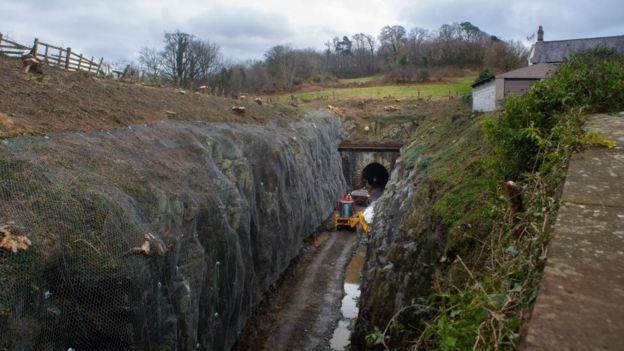 Work nears completion on tunnel section of north Wales path - BBC News