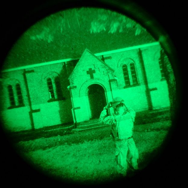 On patrol: Night vision in DR Congo - BBC News