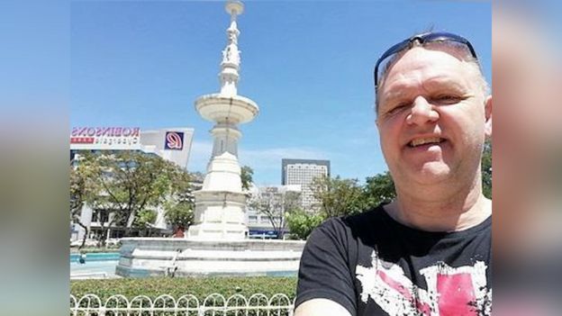 Mark Page: Ex-Radio 1 DJ's 12-year sentence increased - BBC News