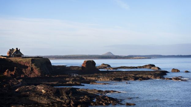 John Muir Way awarded Scotland's Great Trail status - BBC News