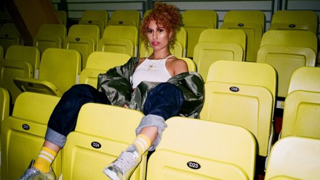 BBC Sound of 2017: Raye interview - BBC News