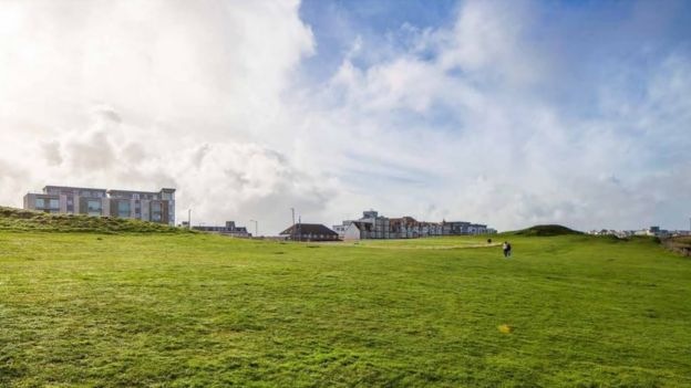New images show 10-storey Newquay seafront hotel plans - BBC News