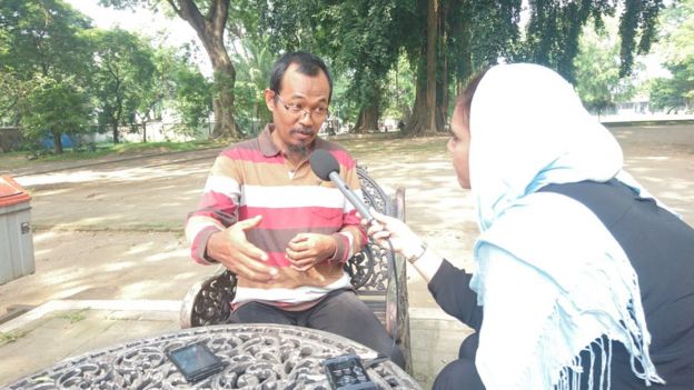 Inside the home of Indonesia's most notorious IS militant - BBC News