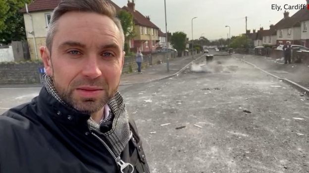Cardiff riot: Ely crash death boys were best friends - BBC News
