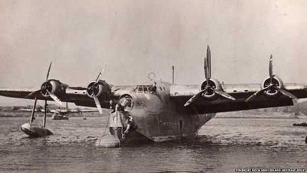 Bid to raise WWII flying boat from Pembroke Dock seabed - BBC News