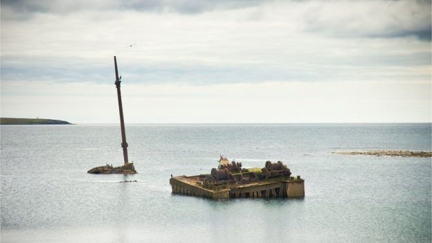 'Royal Oak torpedo' detonated by bomb disposal experts - BBC News