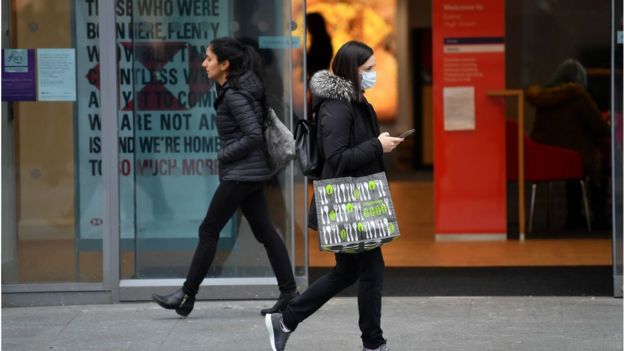 Coronavirus: UK inflation hits 1.5% as lockdown begins to bite - BBC News