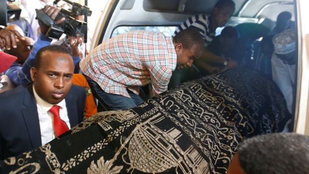 Kenya attack: Images from Dusit hotel complex attack - BBC News