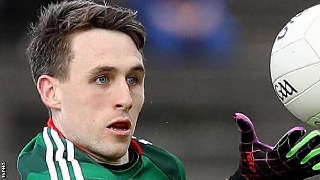 Sigerson Cup: Ulster University secure win but Queen's defeated - BBC Sport