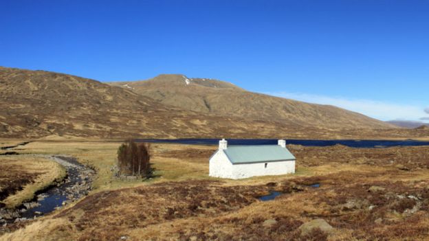 Bothy-bagging: Scotland's best-kept secrets revealed - BBC News