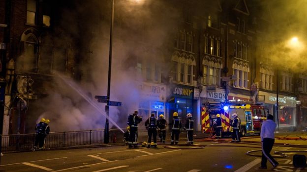 2011 riots: How one night changed my life - BBC News