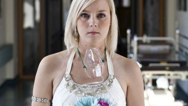 Kirstie Tancock: Devon organ donation campaigner dies - BBC News