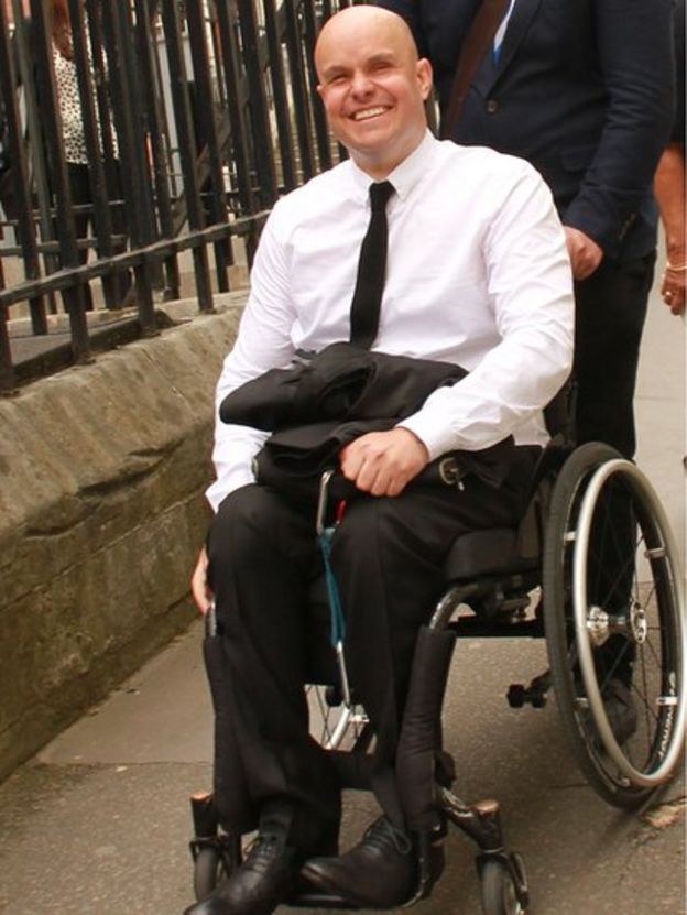 Blind adventurer Mark Pollock wins claim over paralysing window fall ...