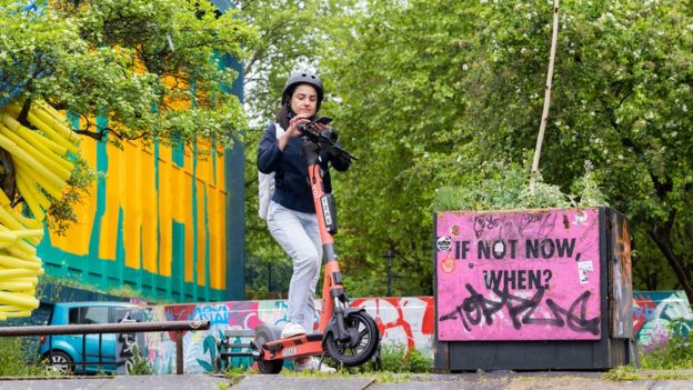 Voi e-scooters to become available in south Bristol - BBC News