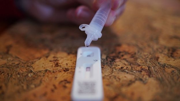 Covid in Wales: Can you still get free lateral flow tests? - BBC News