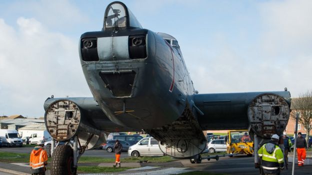 Shackleton aircraft stripped for move from RAF St Mawgan - BBC News