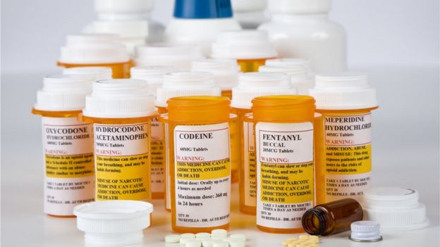 Painkillers, addiction and me: One mother's story - BBC News