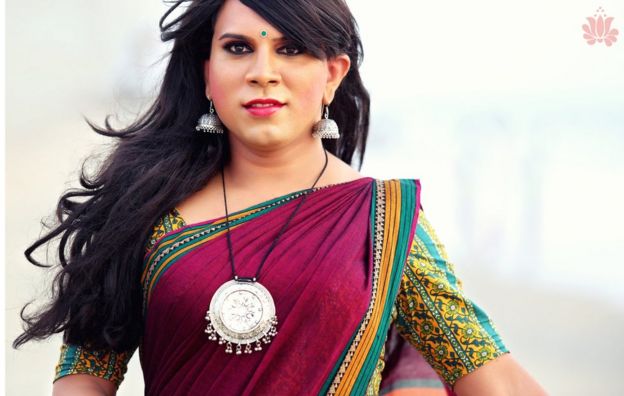 India's transgender sari models winning hearts - BBC News