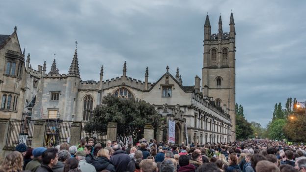 In pictures: Oxford's May Morning - BBC News