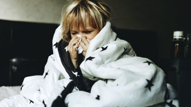 Flu rise warning from NHS in England - BBC News