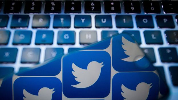Fake Twitter users: Celebrities lose followers amid crackdown - BBC News