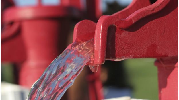 Human water use 'greater than thought' - BBC News