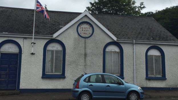 Coleraine mosque hosts community group to improve understanding - BBC News