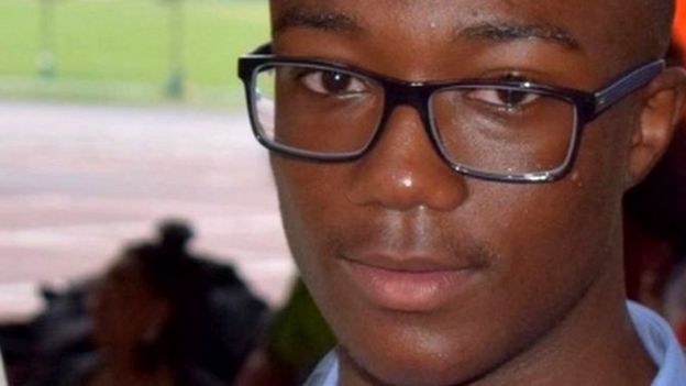 Clapham: Murder charge after man dies from 2016 stabbing - BBC News