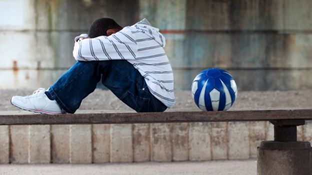 NSPCC's online lessons call to tackle child grooming - BBC News