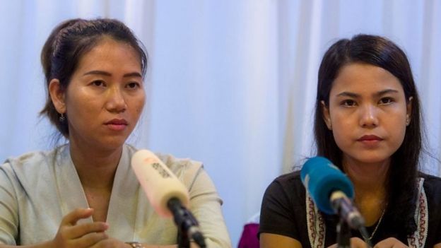 Wa Lone and Kyaw Soe Oo: Reuters journalists freed in Myanmar - BBC News