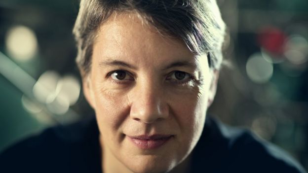 Australian of the Year is pioneer physicist Michelle Simmons - BBC News