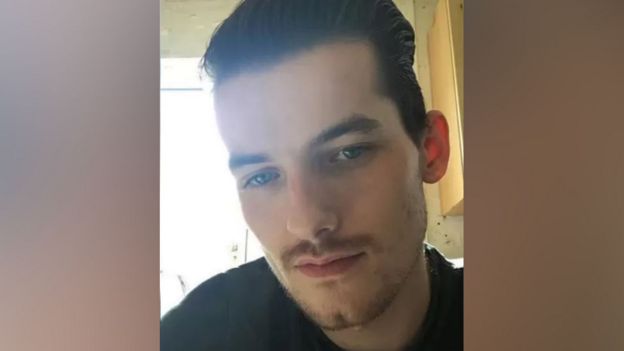 Serial killer fan Shaye Groves jailed for murdering boyfriend - BBC News