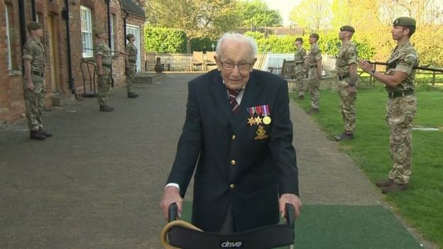 Captain Tom tops the charts at the age of 99 - BBC News