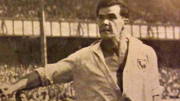 Eduard Pernkopf: The Nazi book of anatomy still used by surgeons - BBC News