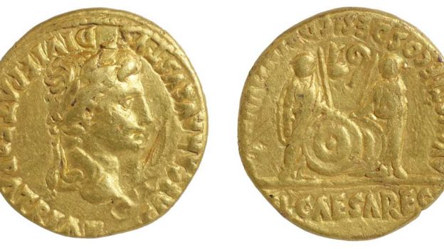 'Exceptional' Roman gold coin hoard found near Norwich - BBC News