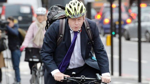 London elections 2021: What can the mayor of London do? - BBC News