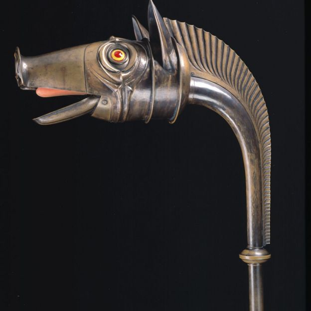 How art treasures reveal the story of the Celts - BBC News