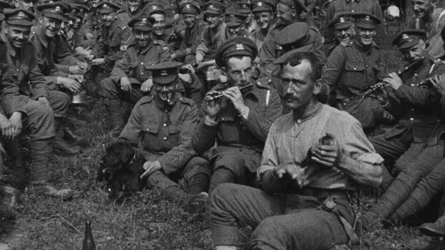 They Shall Not Grow Old 'brought the war to life for us' - BBC News