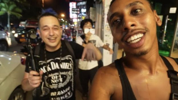 Waa kuma Johnny Somali, ninka ay ka qeyliyeen madaxda Japan? - BBC News Somali