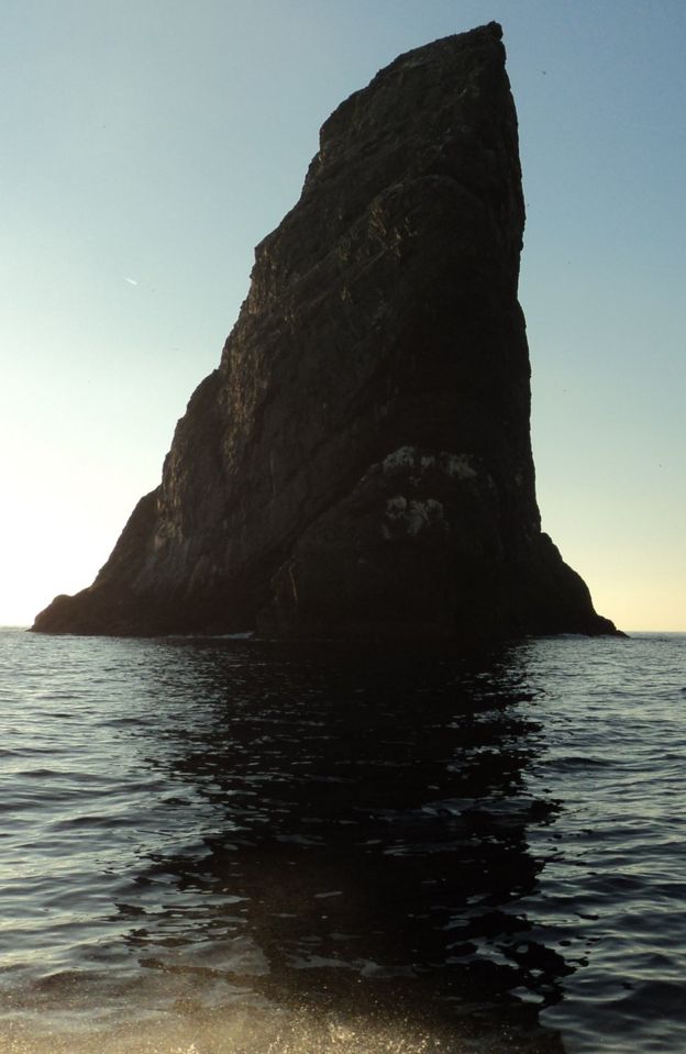 High rises: Climbing the UK's highest sea stacks - BBC News