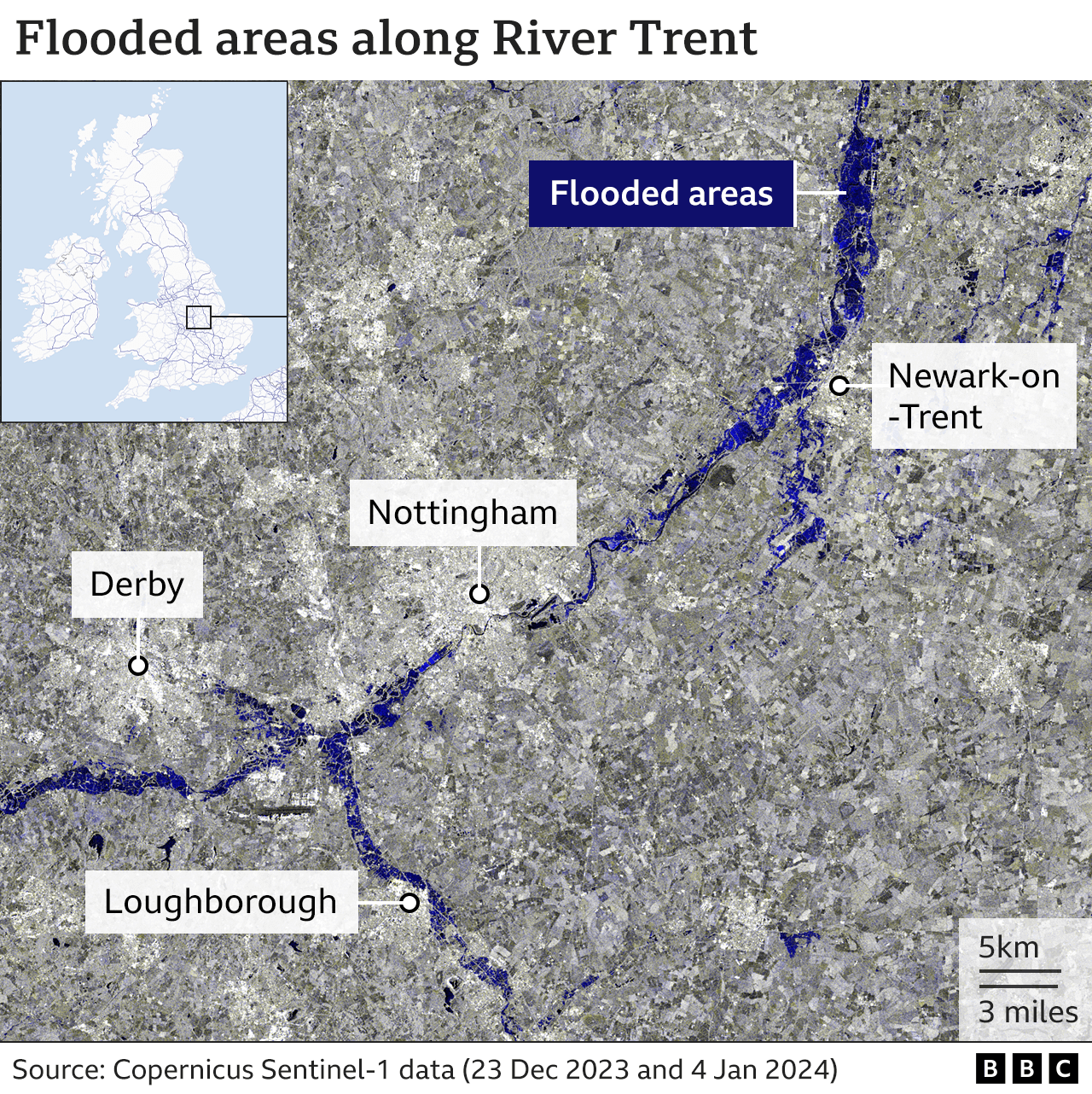 England flooding: Hundreds of homes evacuated after heavy rain - BBC News