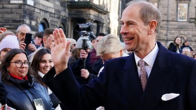 Duke of Edinburgh: Prince Edward in first visit as award patron - BBC News