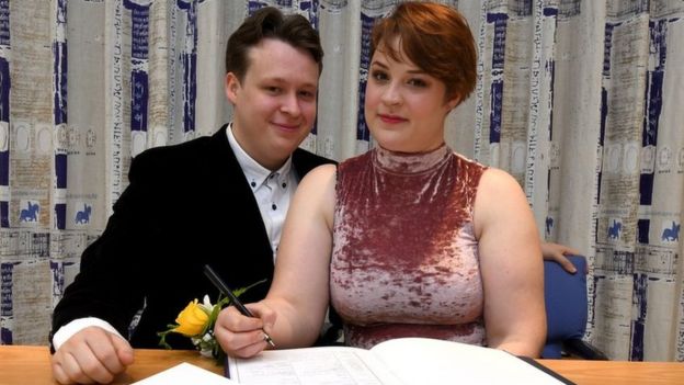 Civil partnerships: Couples tell us why they want one - BBC News