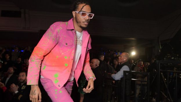 More and more musicians are releasing their own music: Here's why - BBC ...