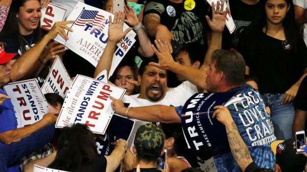 US elections: Violent protests at Trump New Mexico rally - BBC News