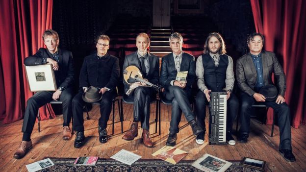 Runrig: 'The unlikeliest of rock icons' - BBC News
