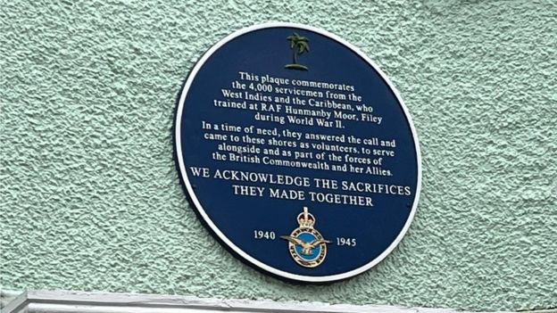 Filey memorial plaque for Caribbean WWII RAF crew unveiled - BBC News